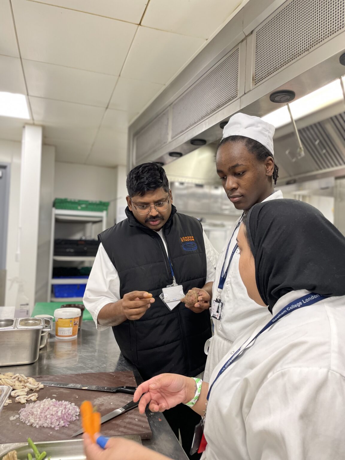 Delaware North UK inspires future culinary stars from Newham College ...
